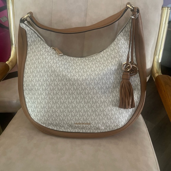 MICHAEL Michael Kors | Bags | Nwt Michael Kors Lydia Large Canvas Hobo ...